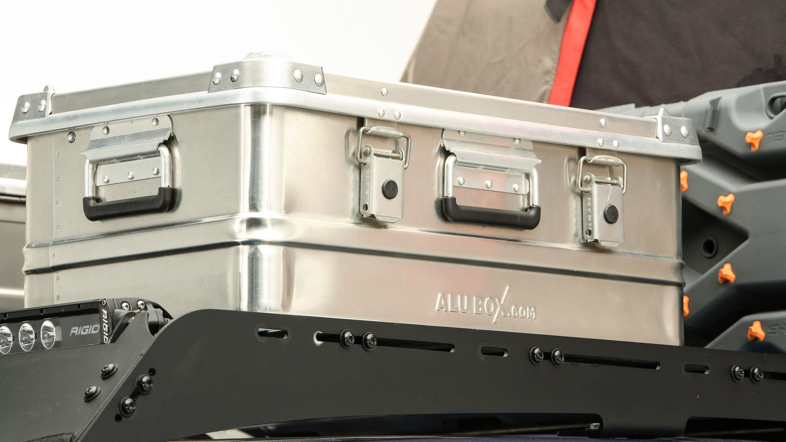 600-horsepower IS leads Lexus to SEMA - Autoblog