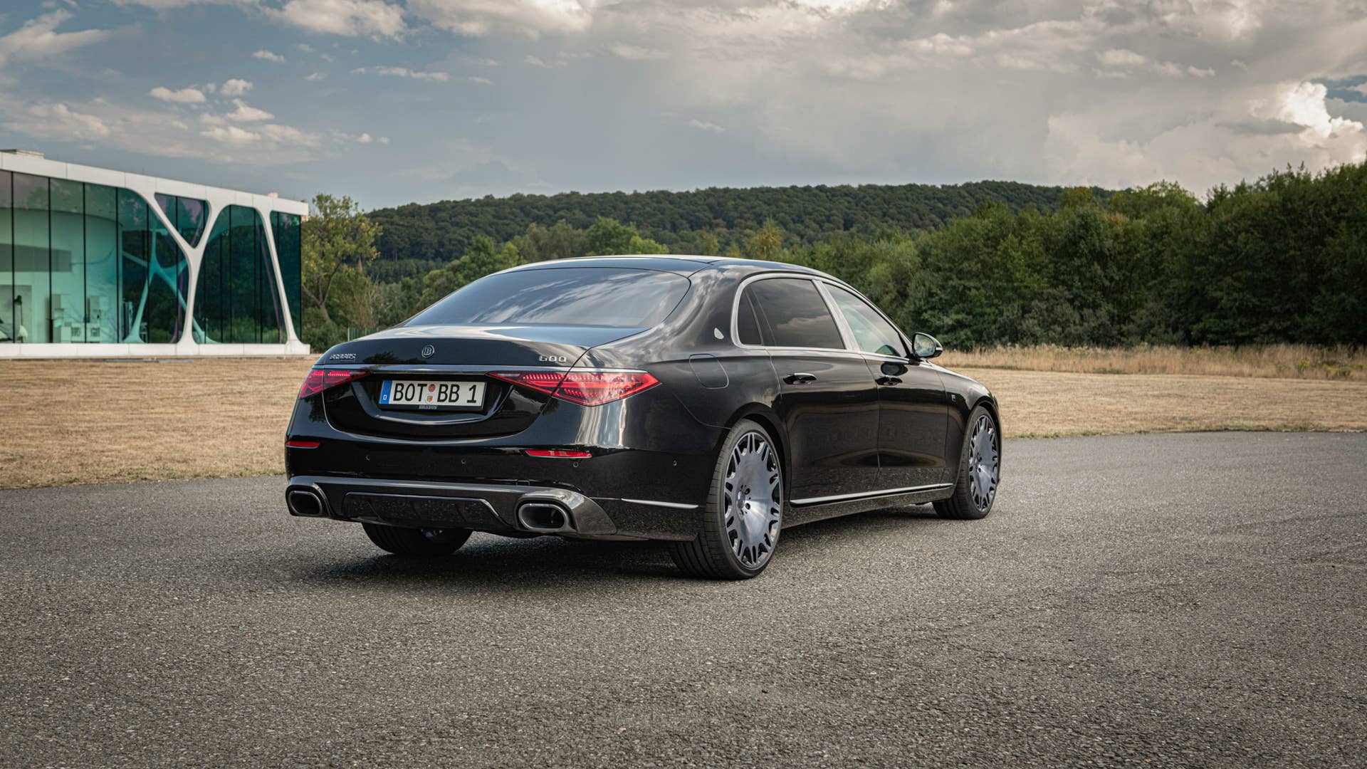 Brabus 600 Masterpiece takes the Mercedes S-Class to new heights - Autoblog