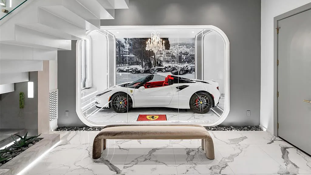 Dallas mansion's Ferrari room is a life-size car display case - Autoblog