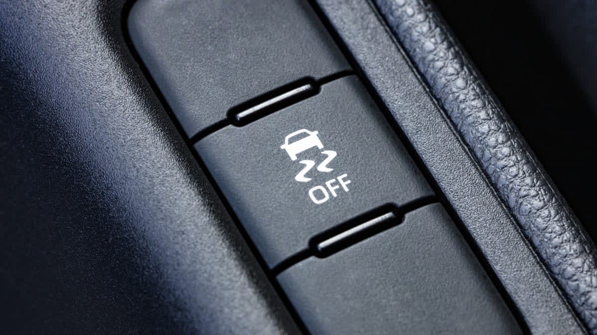 What is traction control? How it works, why it matters - Autoblog