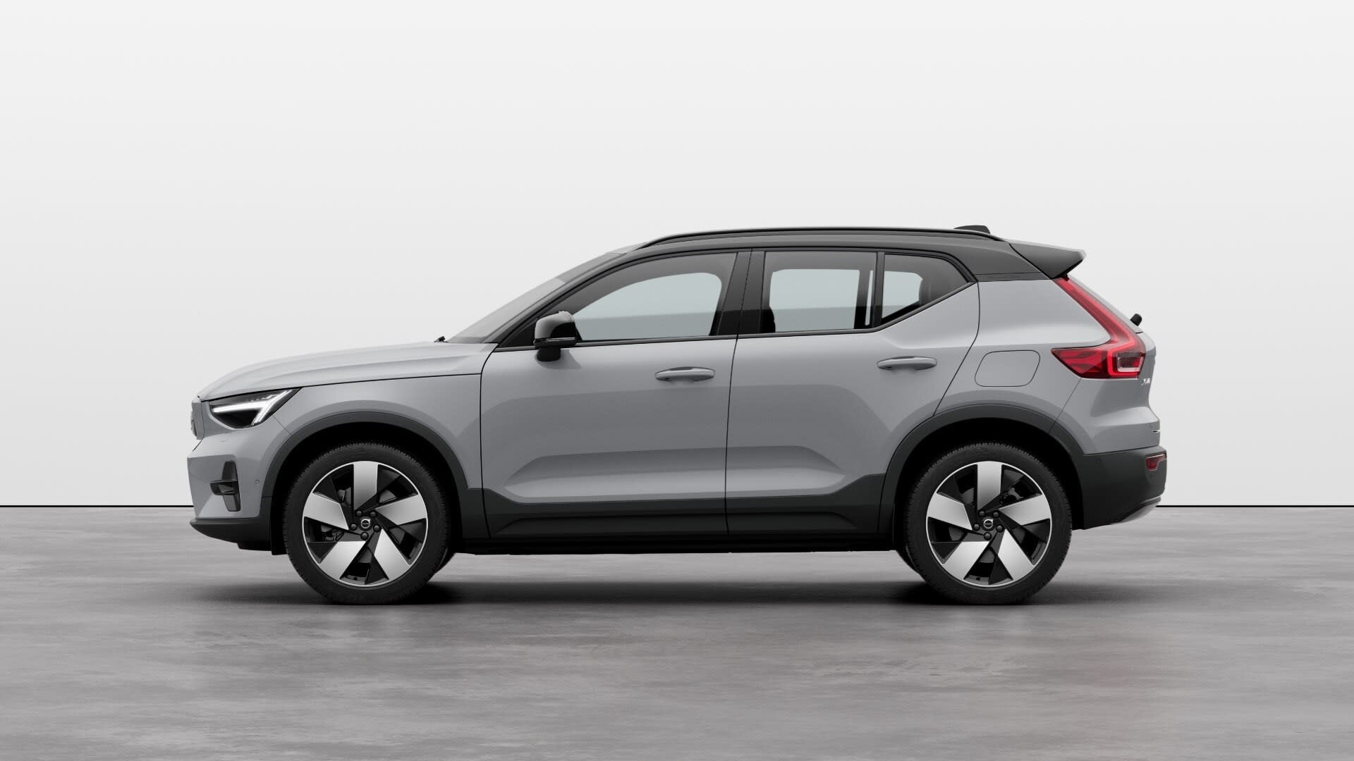 Volvo XC40 and C40 electrics get new motors, more horsepower, longer ...