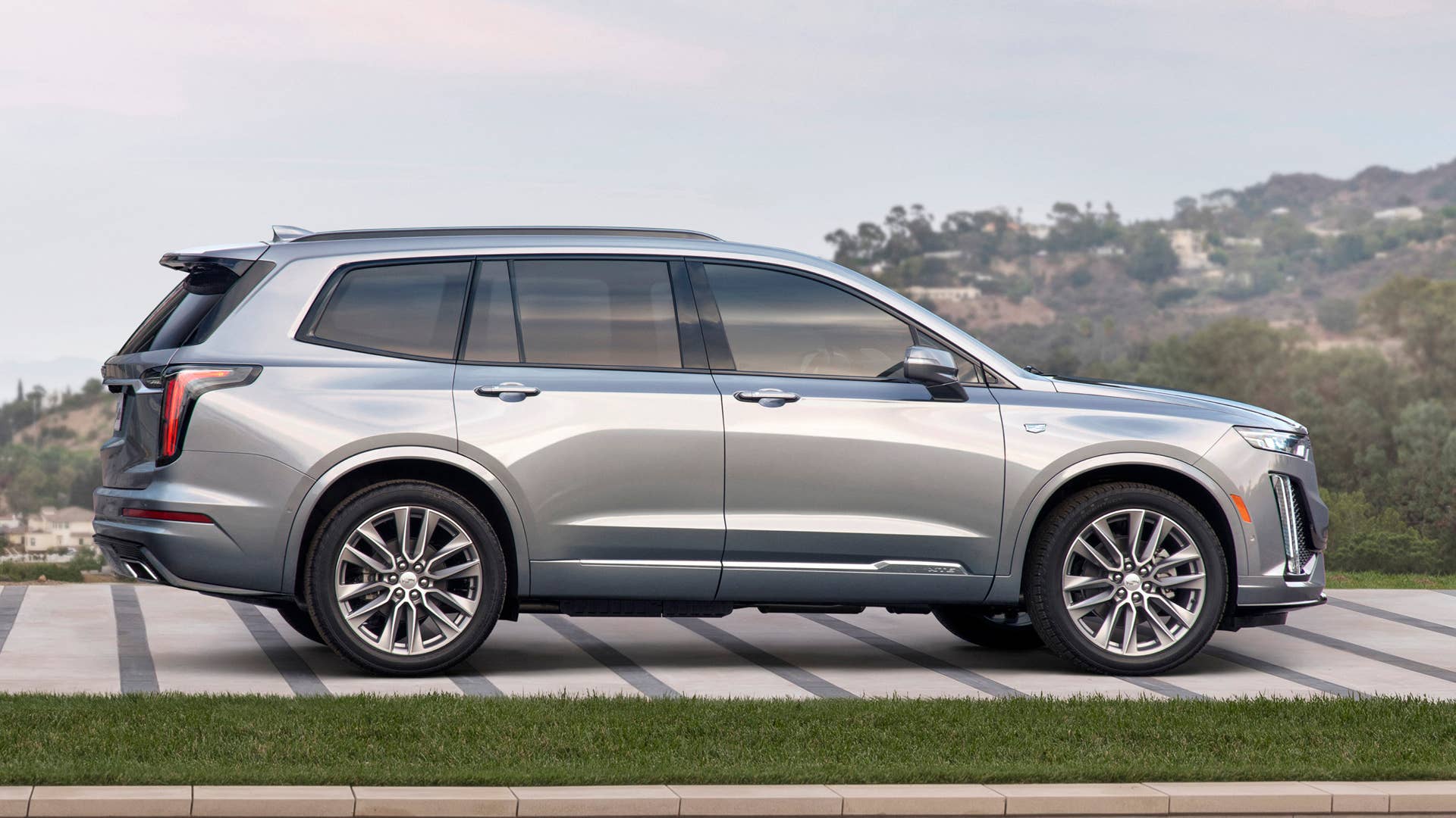 2024 Cadillac XT6 Review: Comfortable and capable, but not a class ...