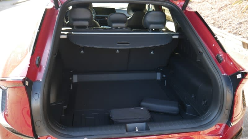 Kia EV6 Luggage Test | How big is the trunk? - Autoblog