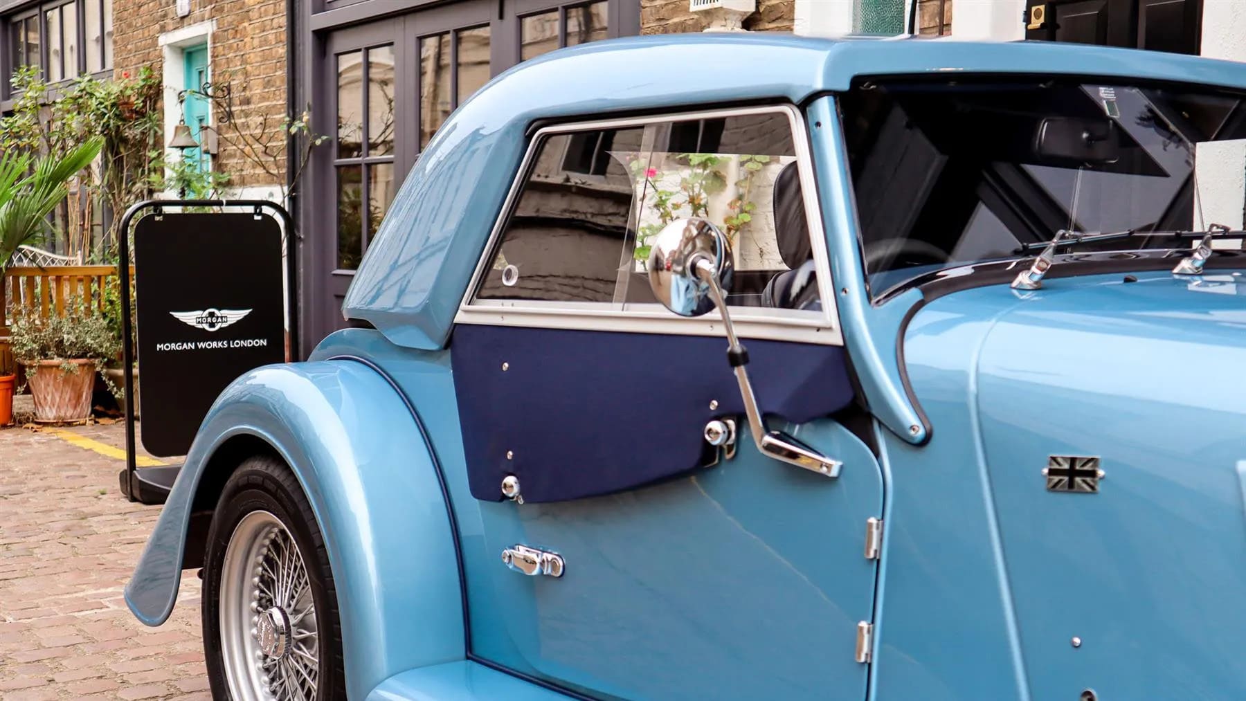 Morgan Plus Four adds hardtop option to the range - Autoblog