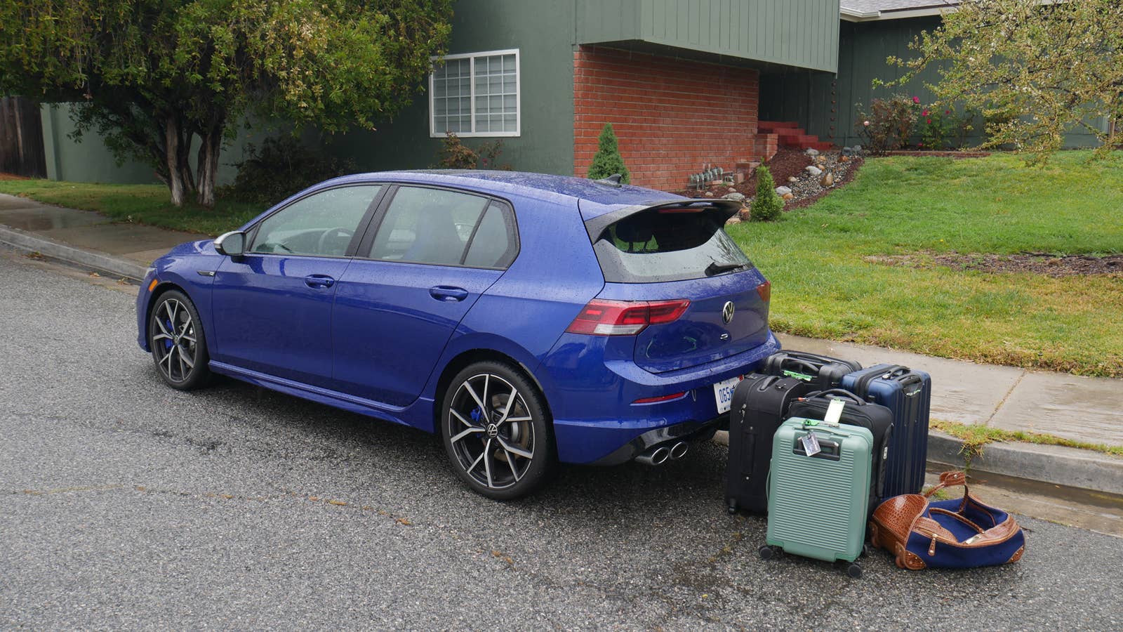VW GTI and Golf R Luggage Test: How much fits in the trunk? - Autoblog