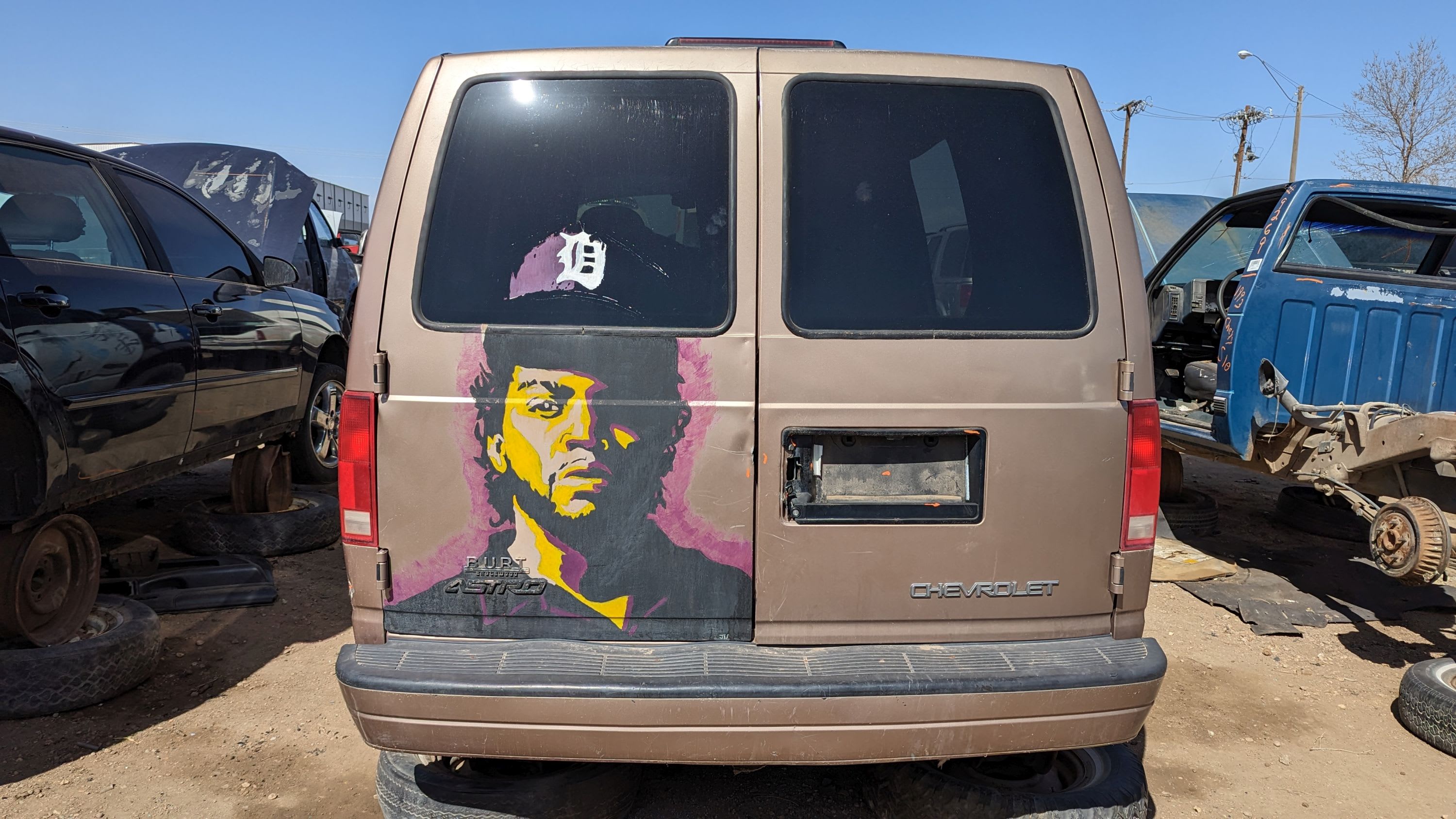 Junkyard Gem: 1998 Chevrolet Astro Art Van - Autoblog