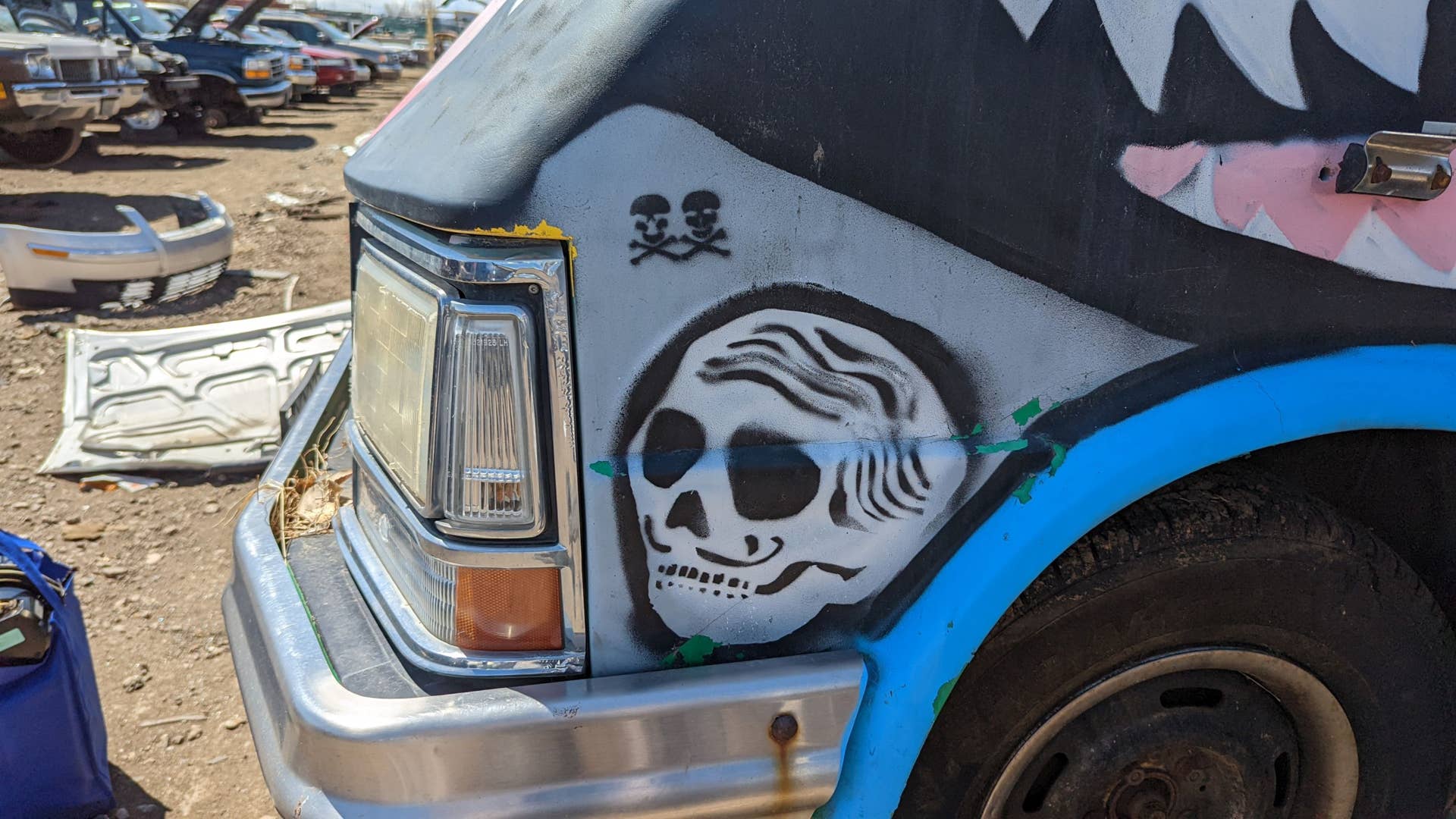 Junkyard Gem: 1993 UMC Aeromate Food Truck - Autoblog