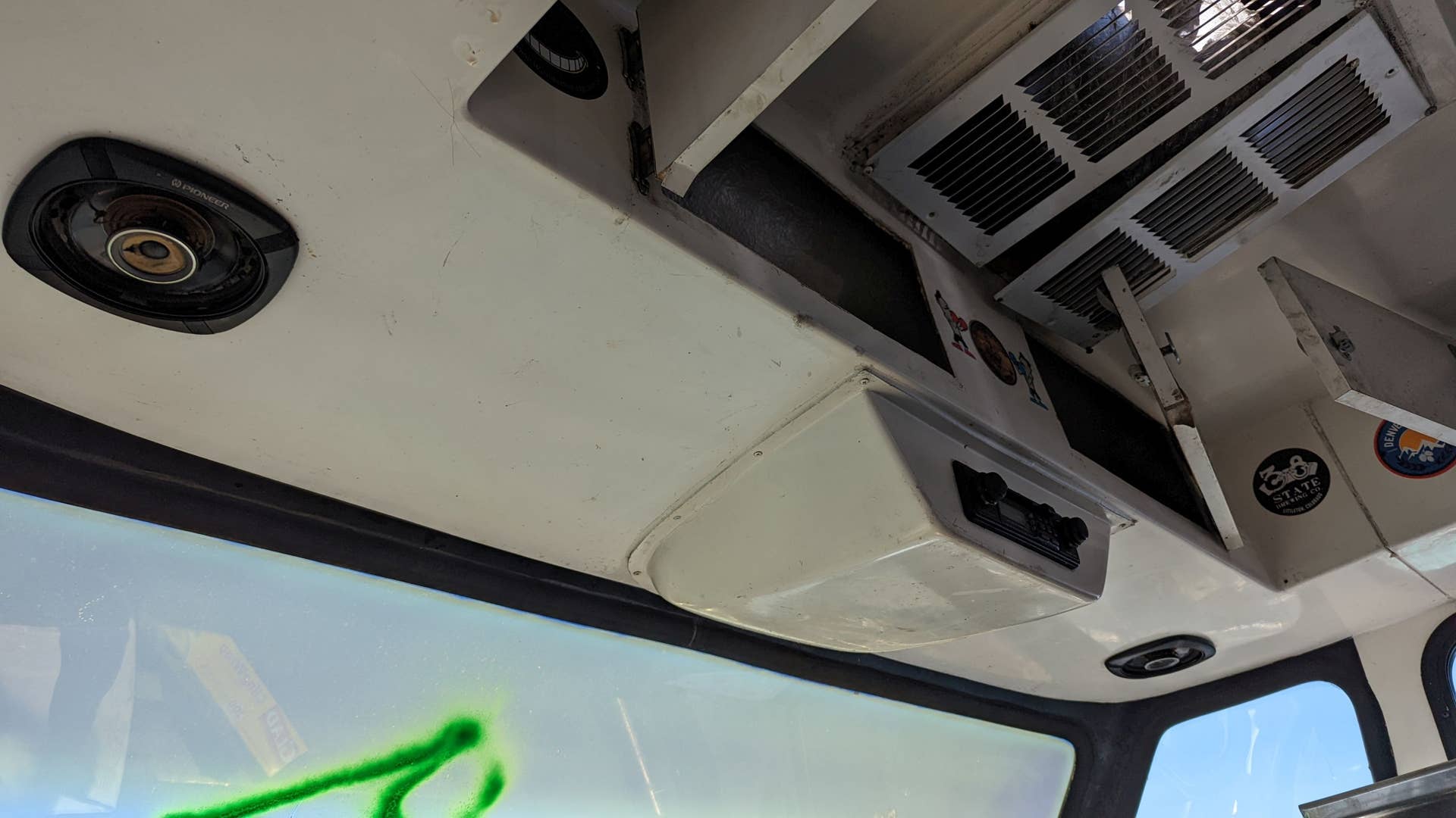 Junkyard Gem: 1993 UMC Aeromate Food Truck - Autoblog