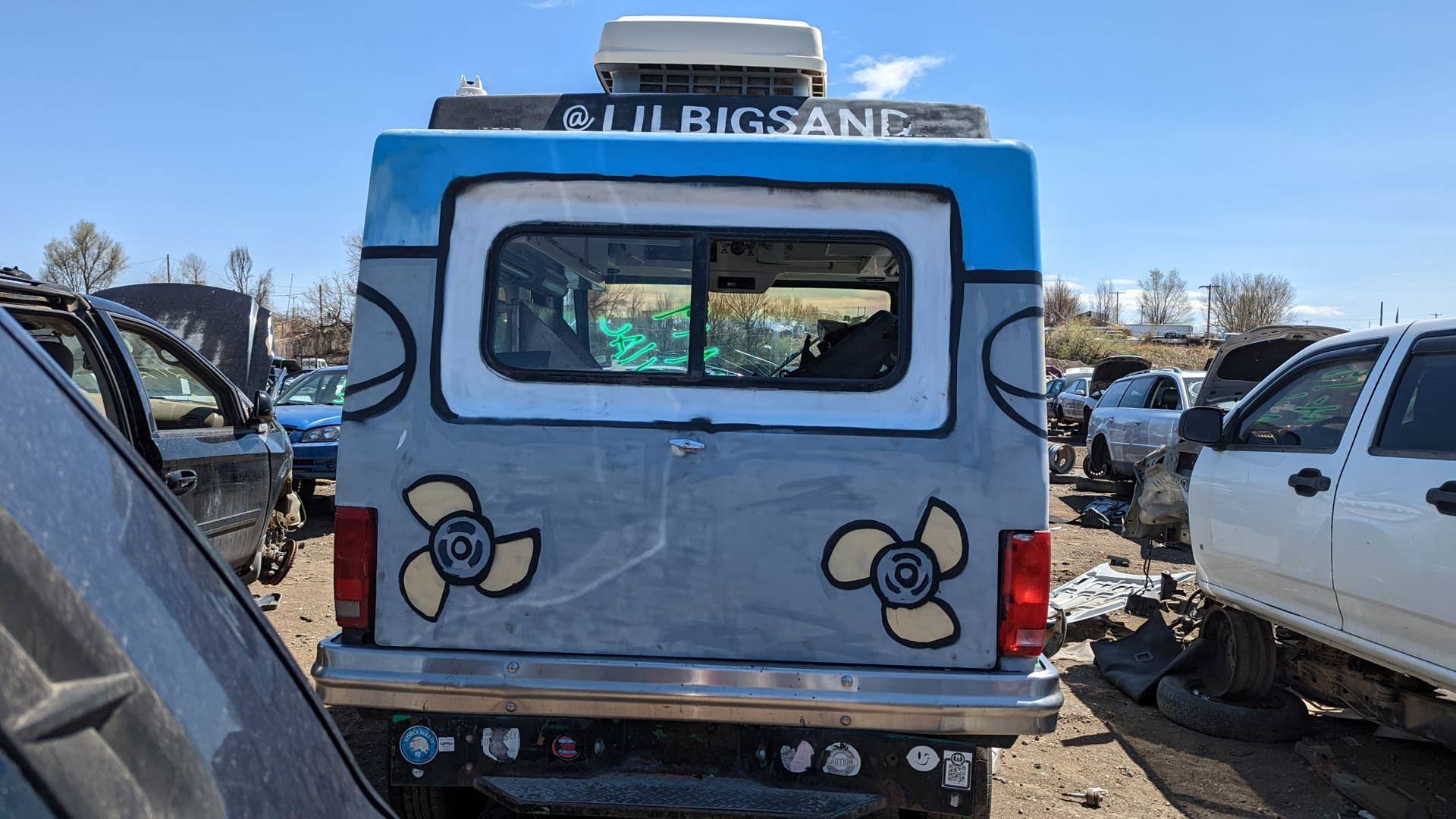 Junkyard Gem: 1993 UMC Aeromate Food Truck - Autoblog