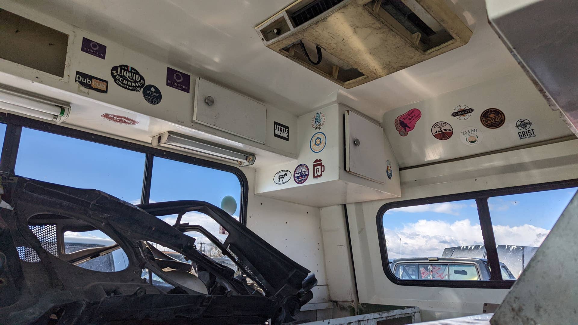 Junkyard Gem: 1993 UMC Aeromate Food Truck - Autoblog
