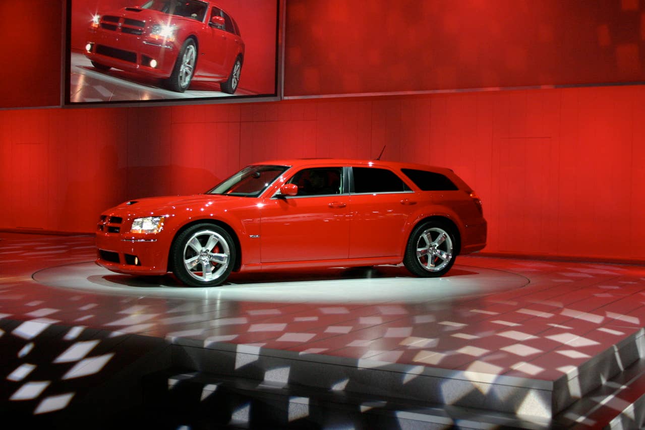 Future Classic | 2005-2008 Dodge Magnum - Autoblog
