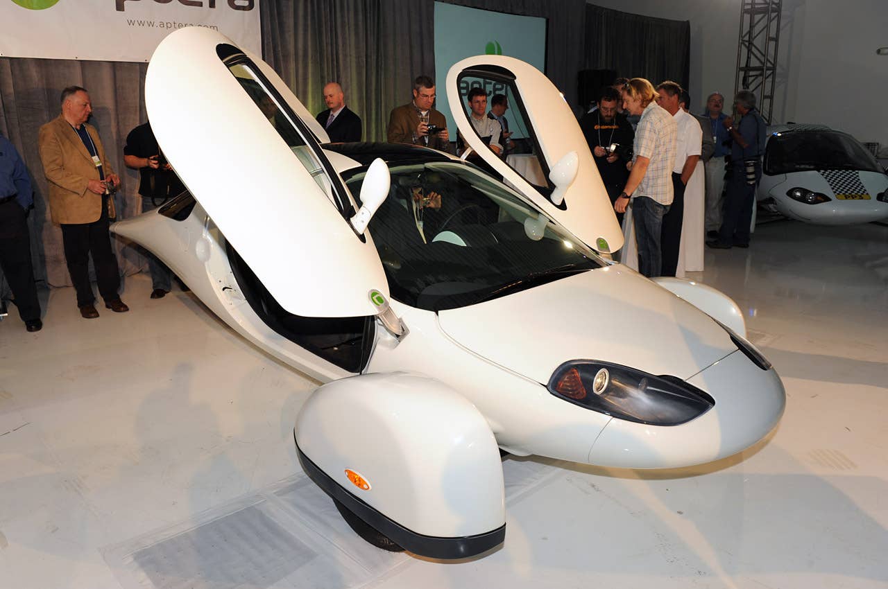 Zaptera says Aptera USA will push on with gas, electric versions of ...