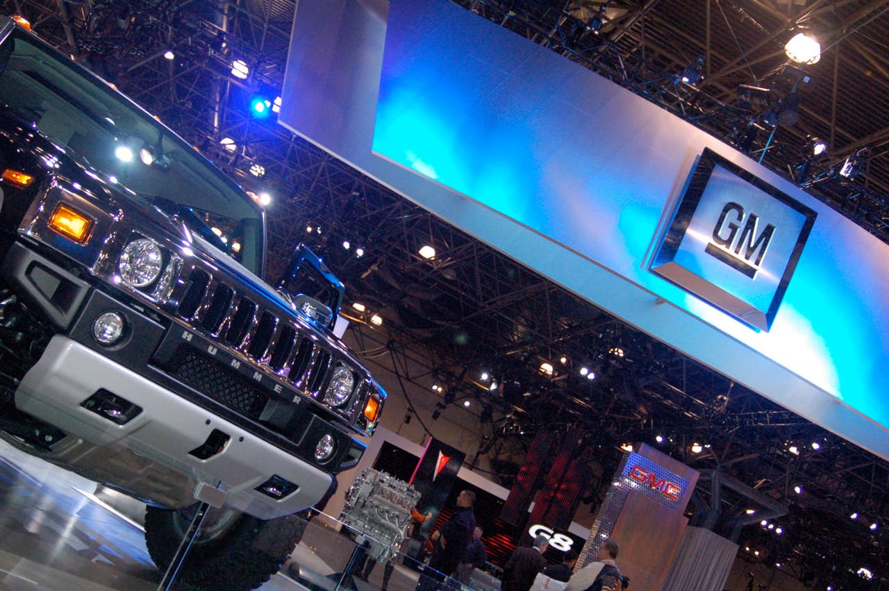 New York Auto Show: HUMMER H2 gets an interior for grown-ups - Autoblog