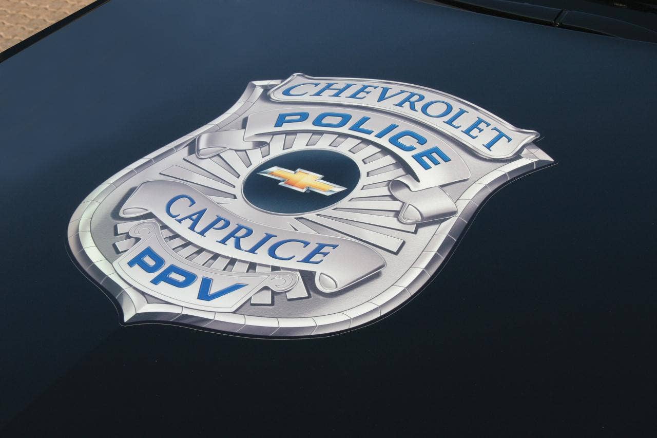 The cops get a Zeta sedan: GM unveils 355-hp Chevy Caprice police car ...