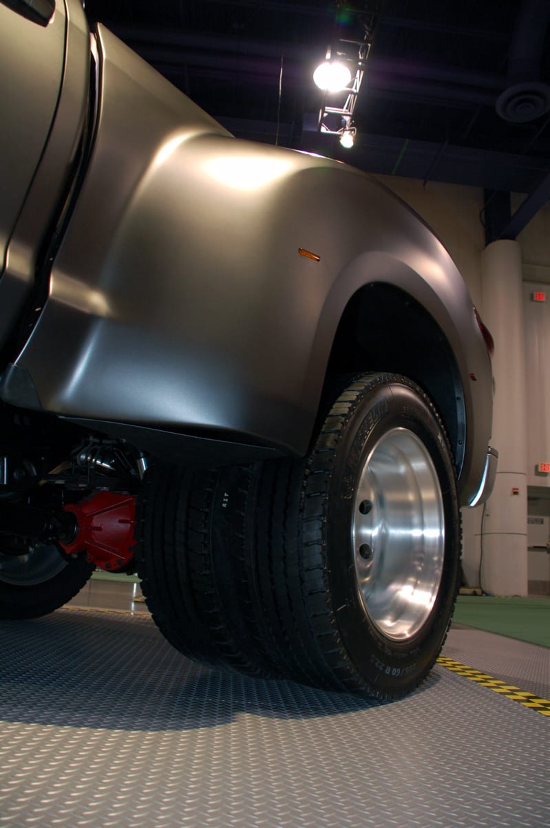 SEMA 2007: Toyota Tundra Dually Diesel - Autoblog