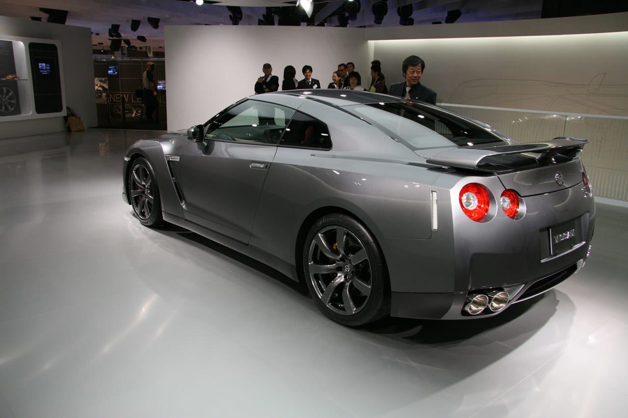 Tokyo Motor Show: Exclusive up close and personal pics of the Nissan GT ...