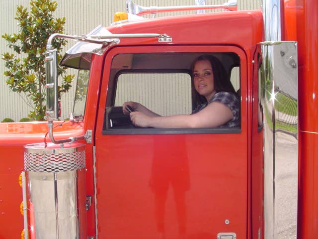 Lil Big Rig turns pickups into mini semis - Autoblog