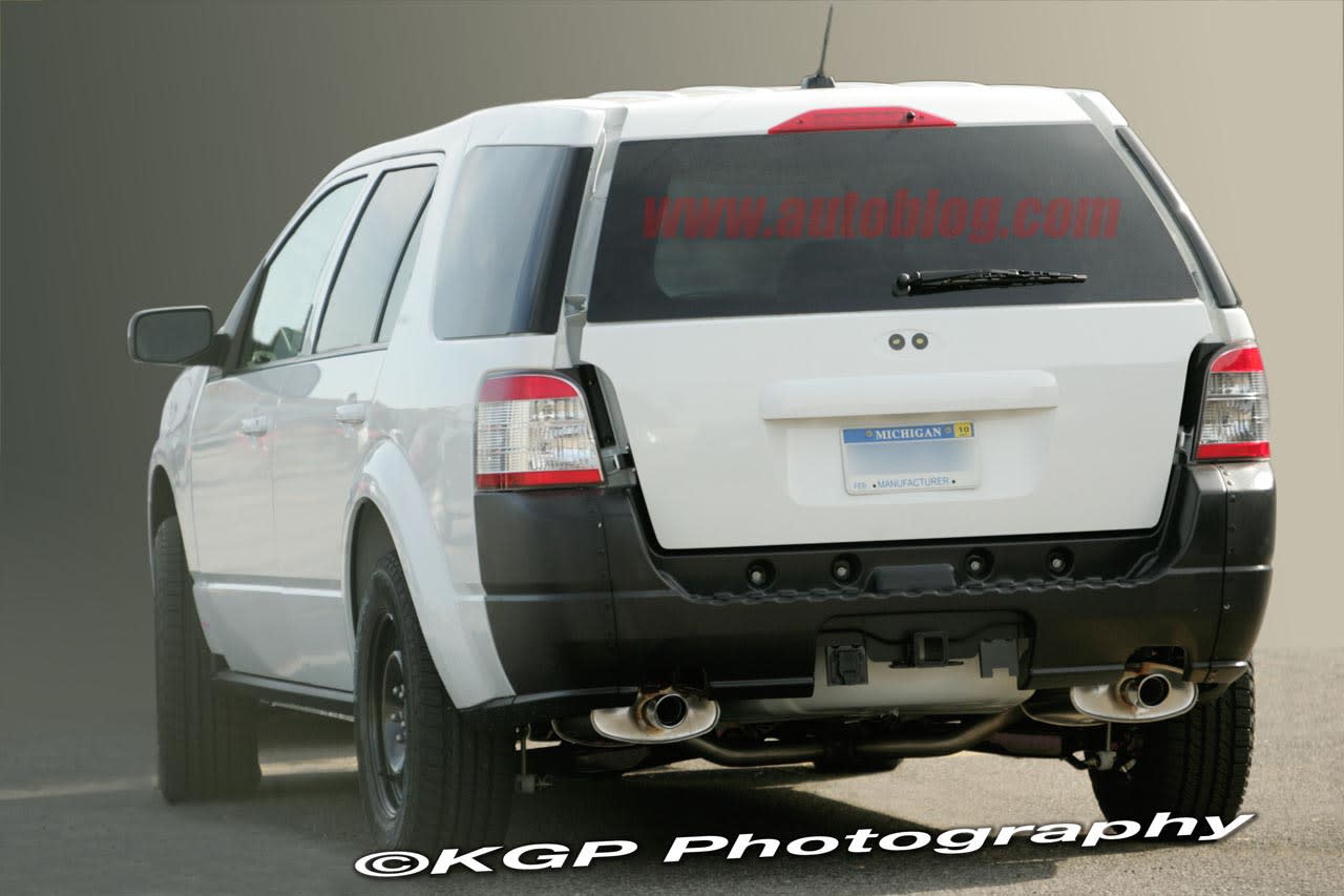 Spy Shots: Next-gen unibody Ford Explorer mules caught