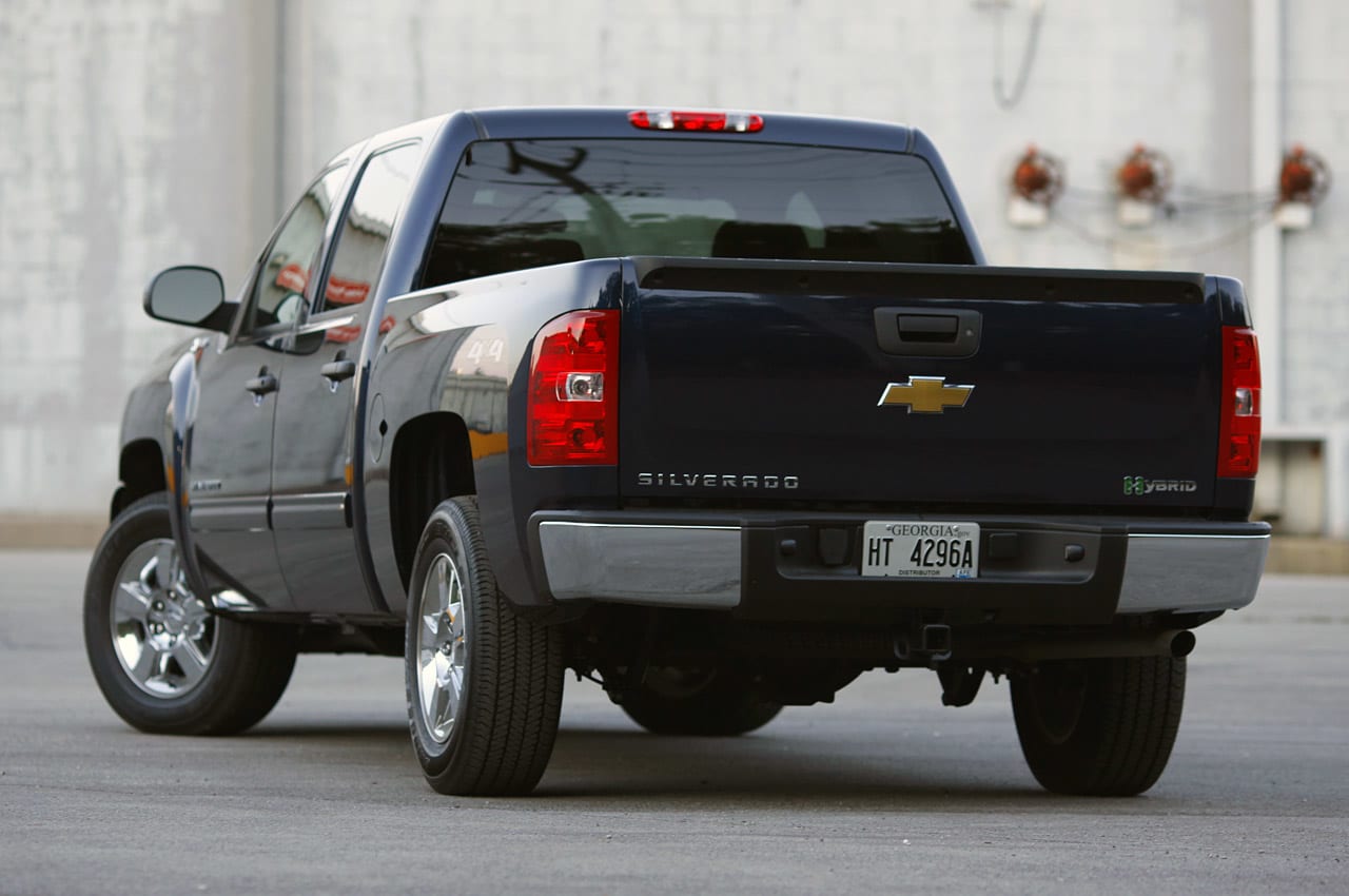 Review: 2010 Chevrolet Silverado Hybrid is all swing, all miss - Autoblog