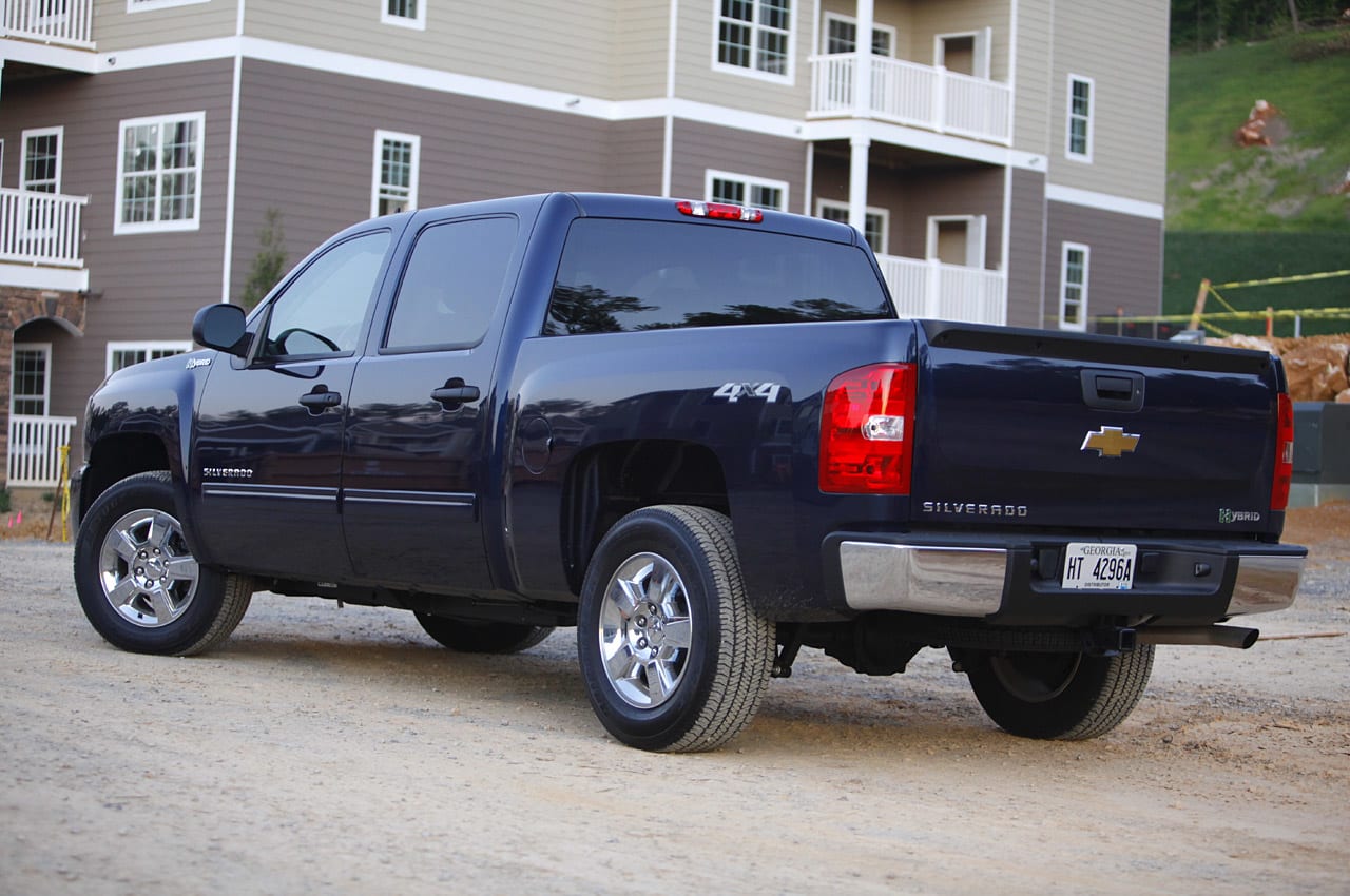 Review: 2010 Chevrolet Silverado Hybrid is all swing, all miss - Autoblog