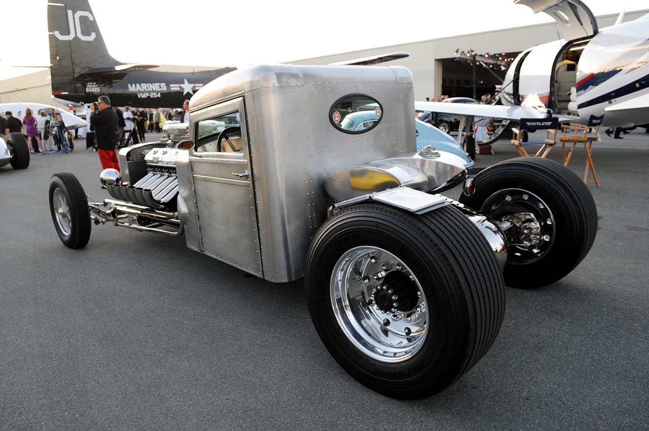Monterey 2009: Blastolene's twin-supercharged V12 Peterbilt hot rod