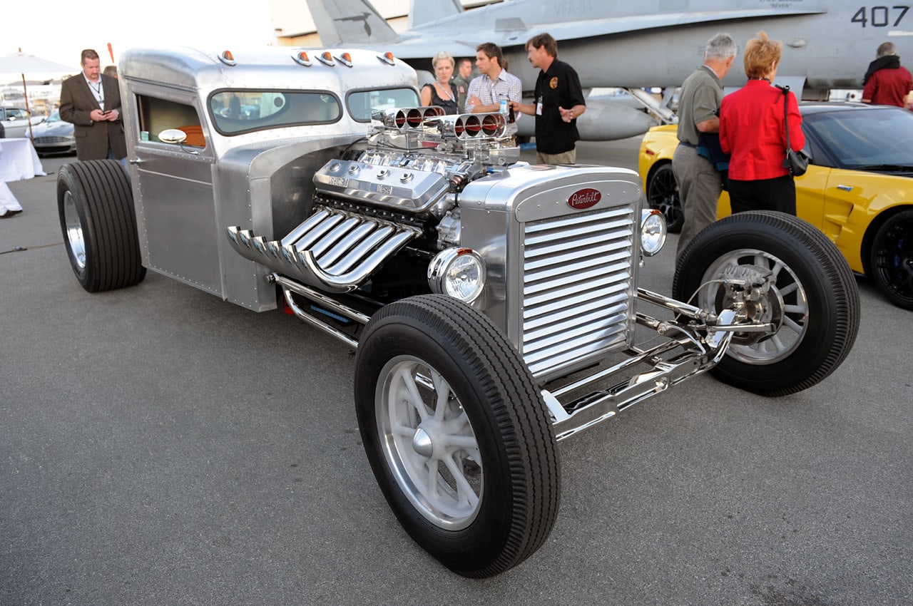 Monterey 2009: Blastolene's twin-supercharged V12 Peterbilt hot rod ...
