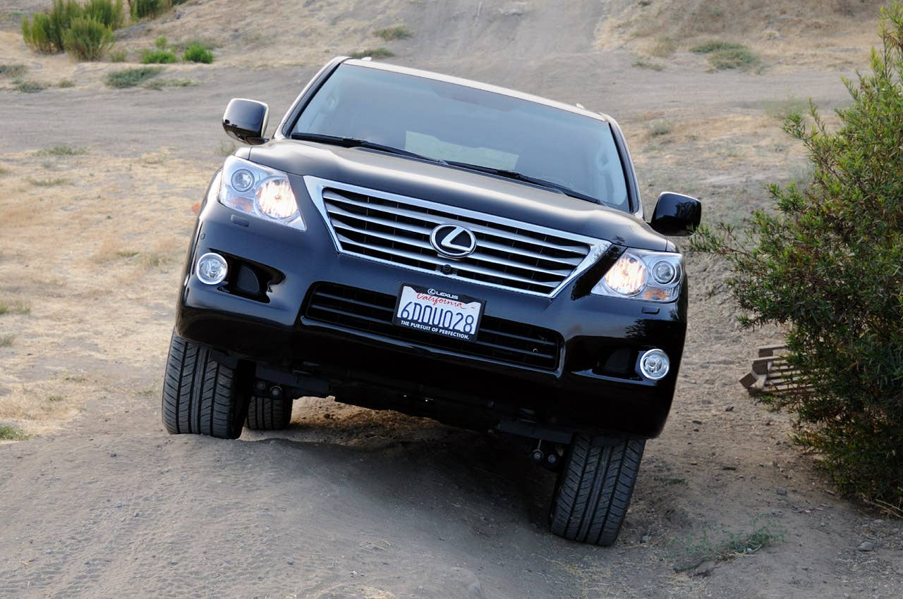 Review: 2009 Lexus LX570 is three tons of luxury with a dollop of off ...
