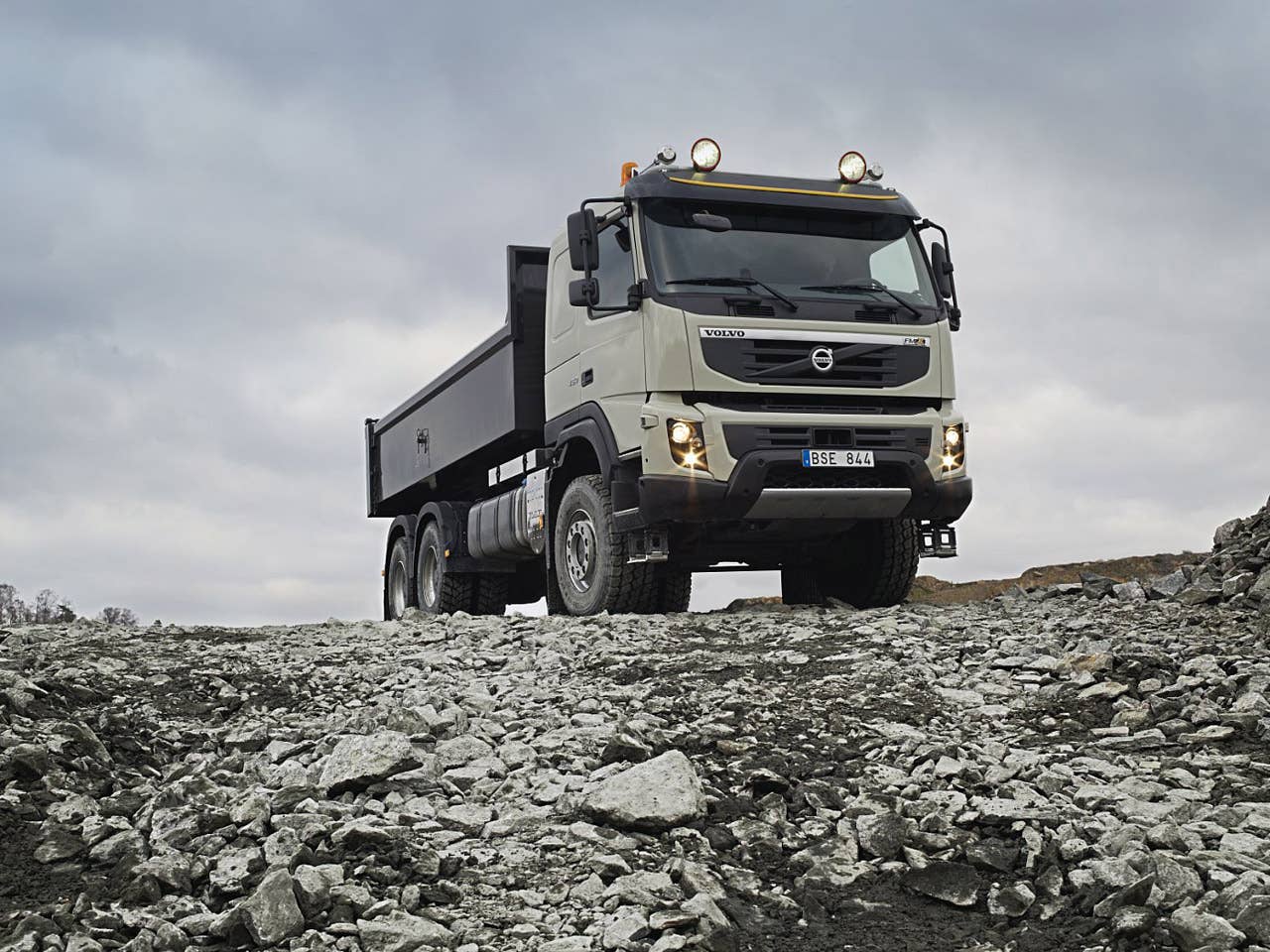 New Volvo has 13-liter engine, 500 horsepower - Autoblog