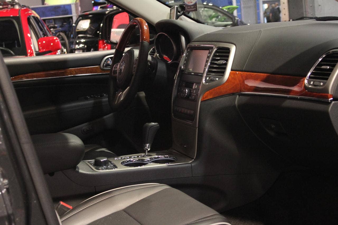 SEMA 2010: Jeep Grand Cherokee gets low-rider, off-road treatment ...