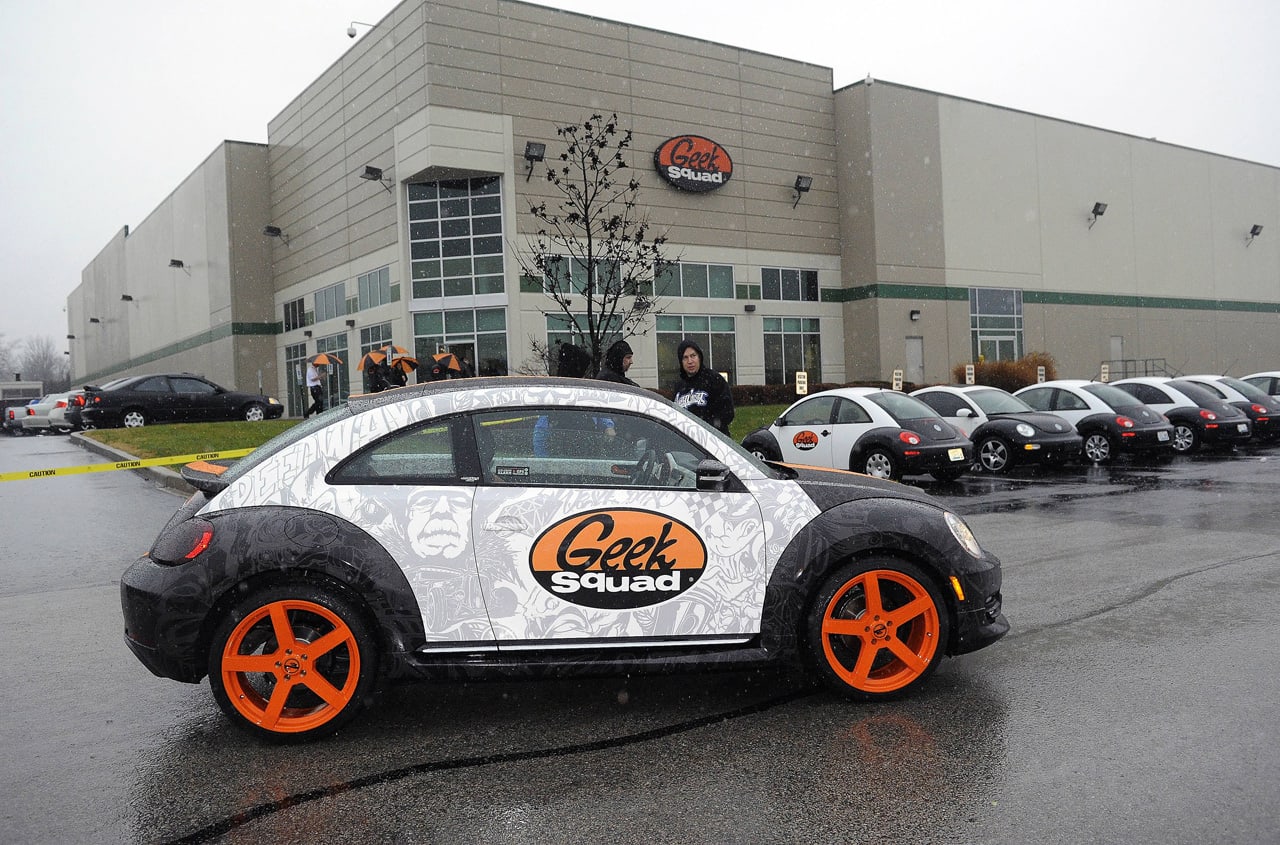 Geek Squad's famous Beetle gets updated courtesy of West Coast Customs ...