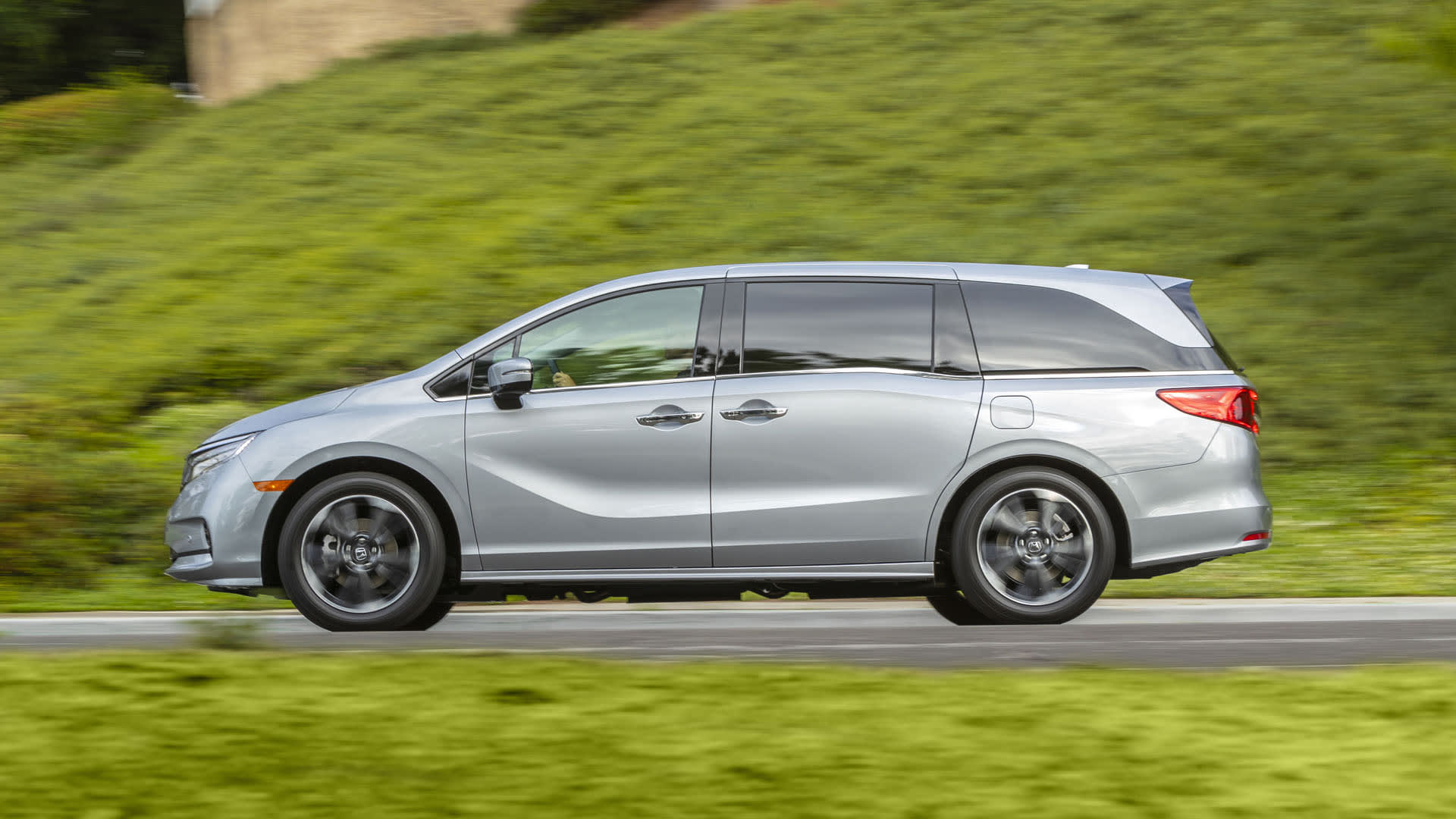 2021 Honda Odyssey refreshed with sleeker styling, new features - Autoblog