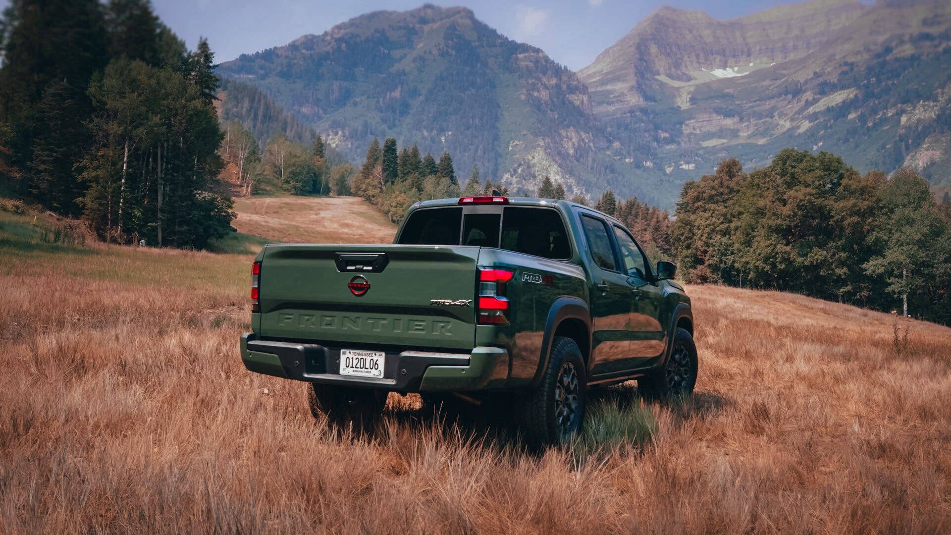 2024 Nissan Frontier Review: The driver's choice in an array of ...