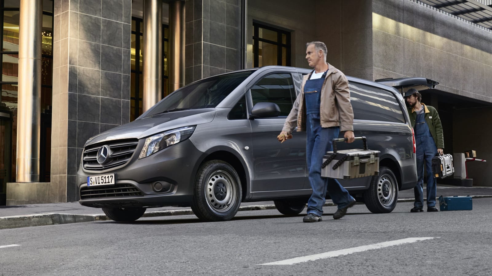 2021 Mercedes-Benz Metris gets a new transmission, infotainment and ...