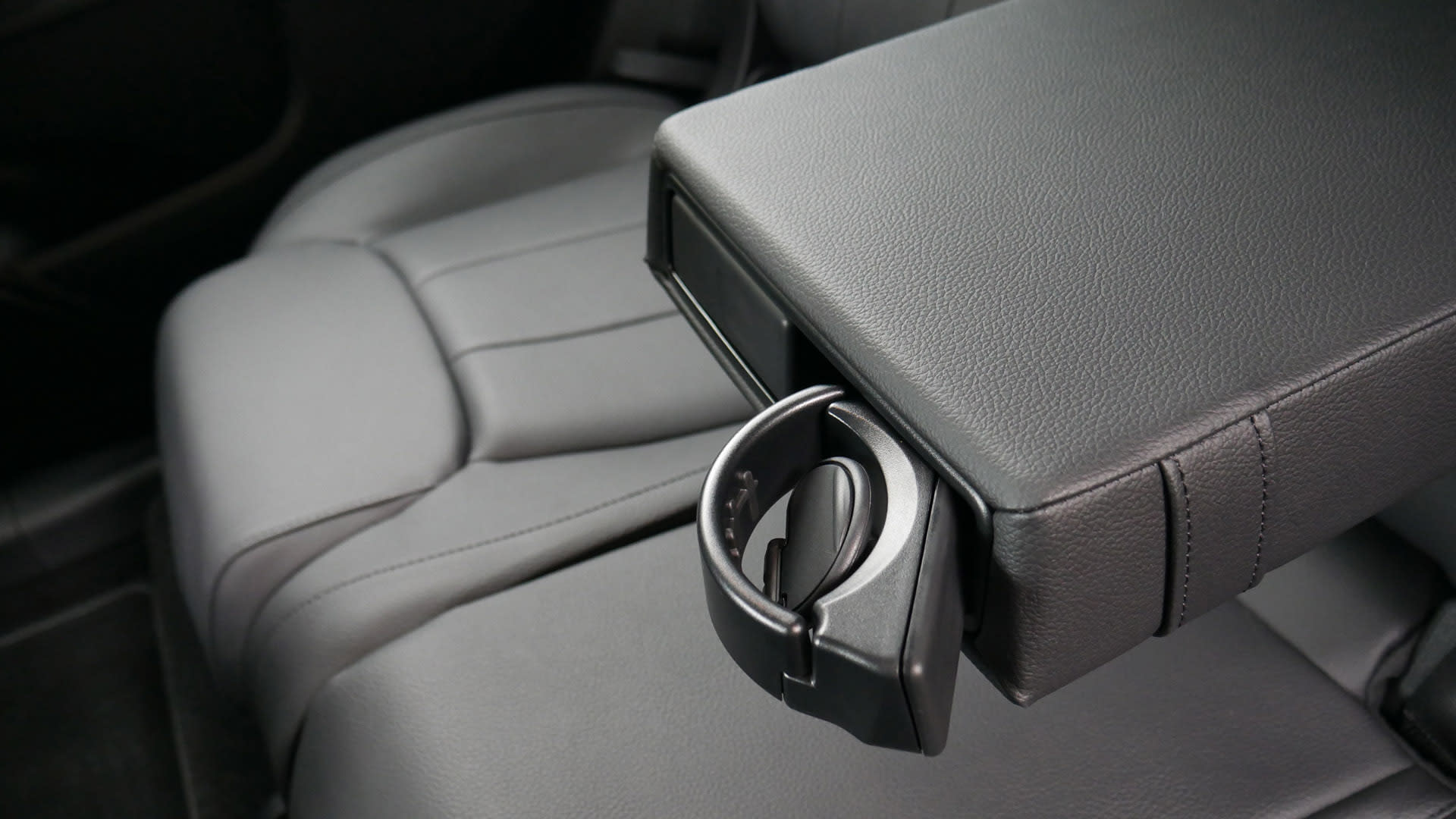 2020 Mercedes-Benz GLB Review | Hip to be square - Autoblog