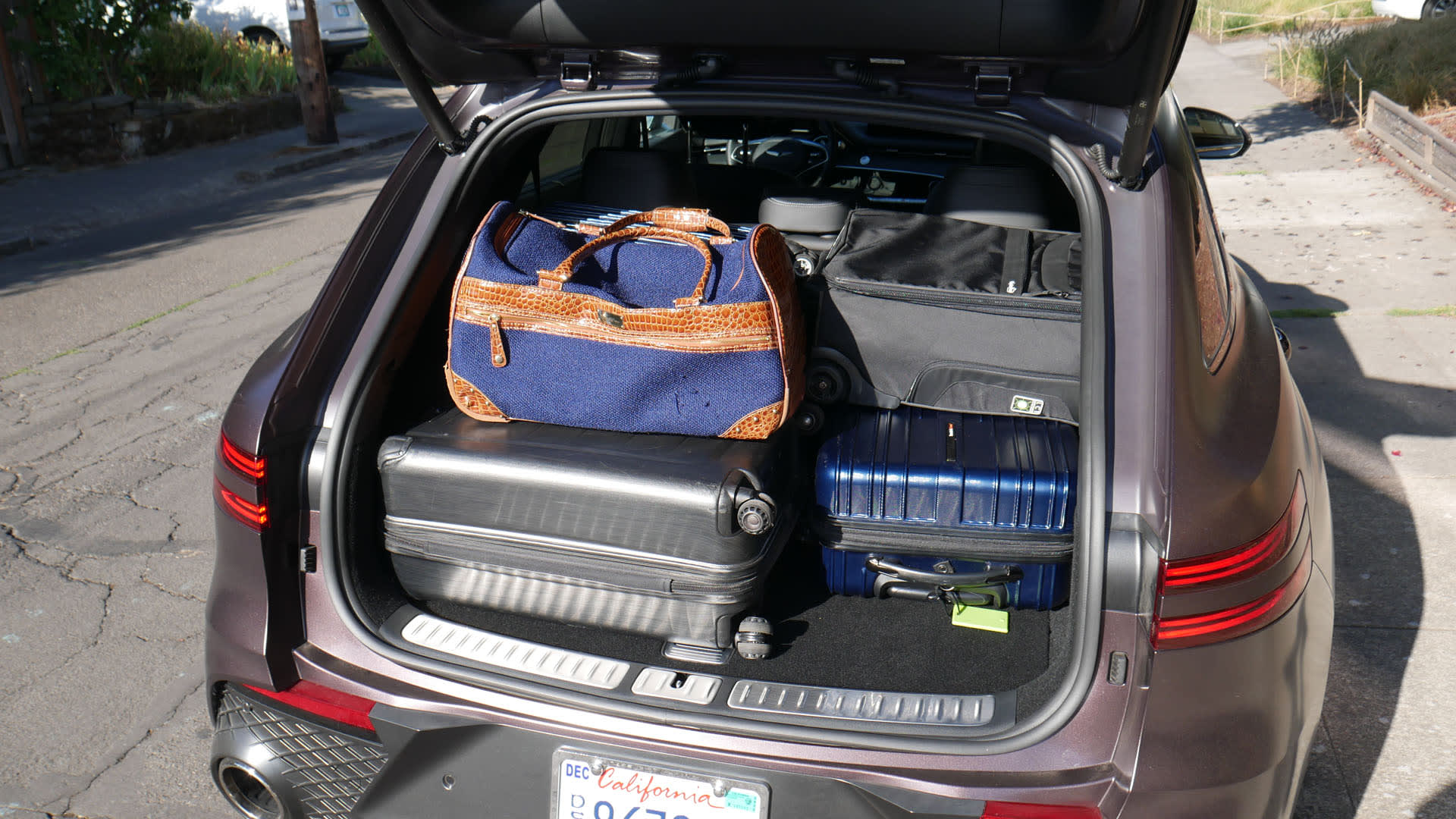 2024 Genesis GV70 Review: Still a solid luxury competitor - Autoblog