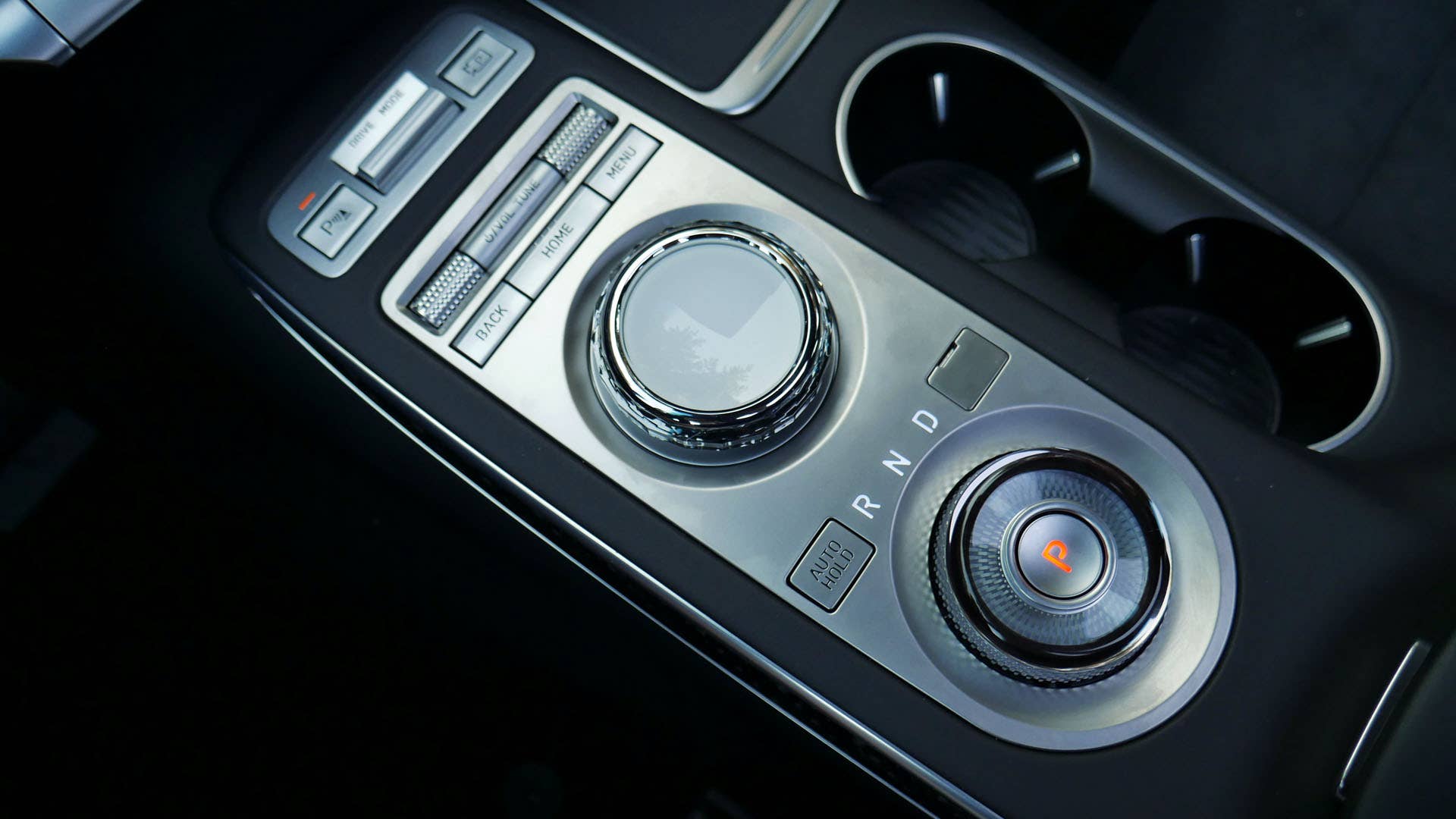 2024 Genesis GV70 Review: Still a solid luxury competitor - Autoblog
