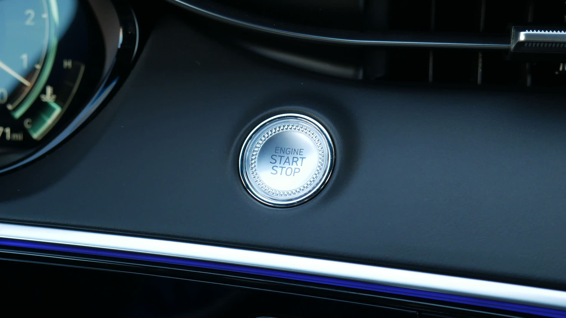 2024 Genesis GV70 Review: Still a solid luxury competitor - Autoblog