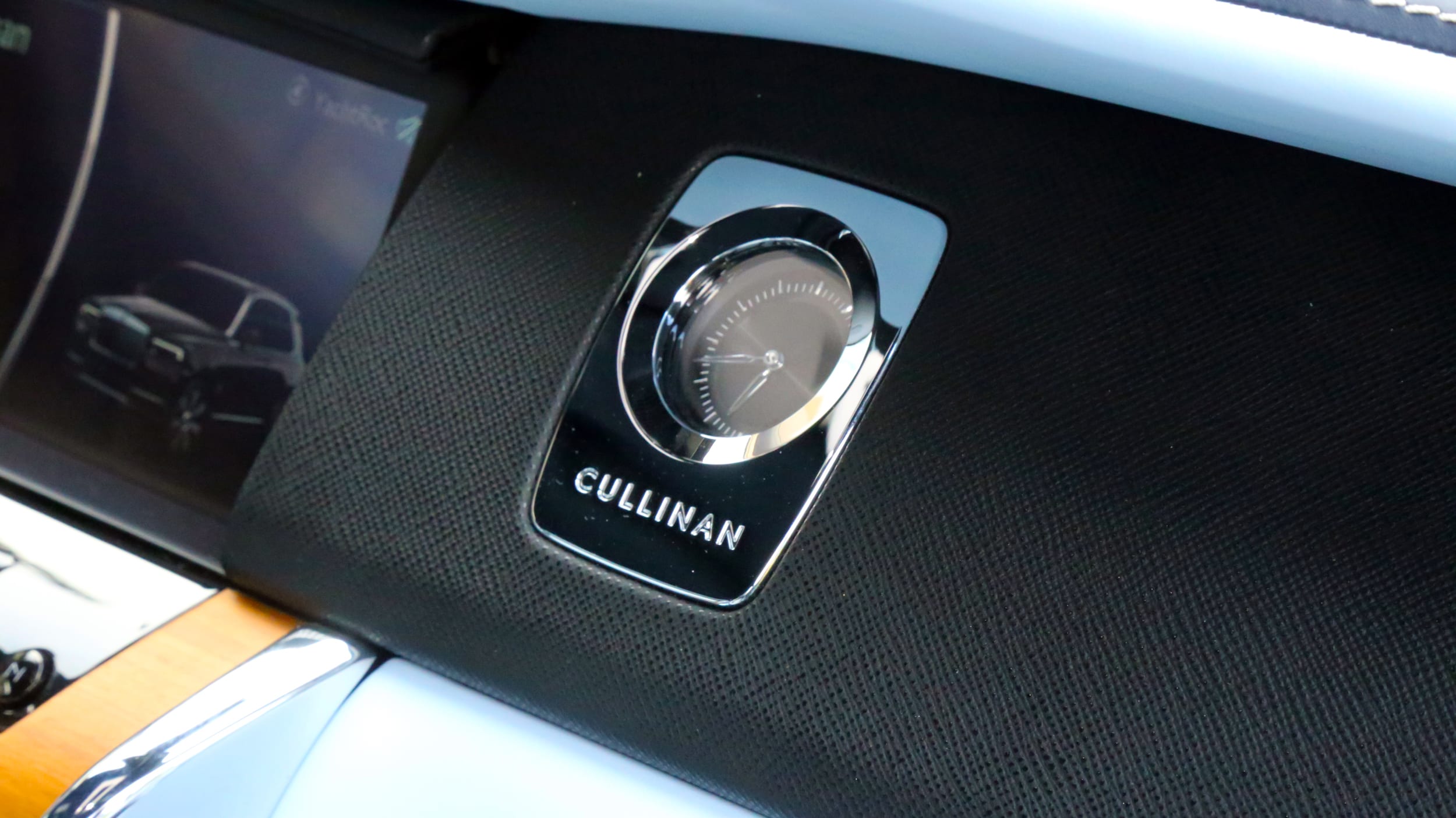 2020 Rolls-Royce Cullinan Road Test | Aboard the HMS Cullinan - Autoblog
