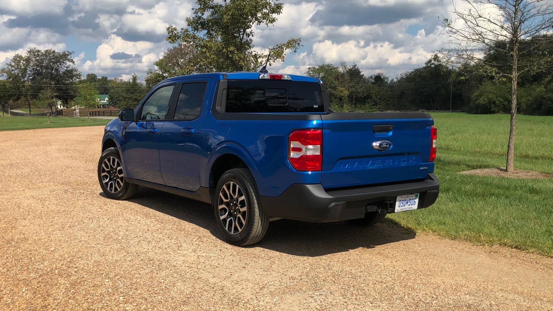 Ford Maverick vs Hyundai Santa Cruz: 2024 Comparison - Autoblog