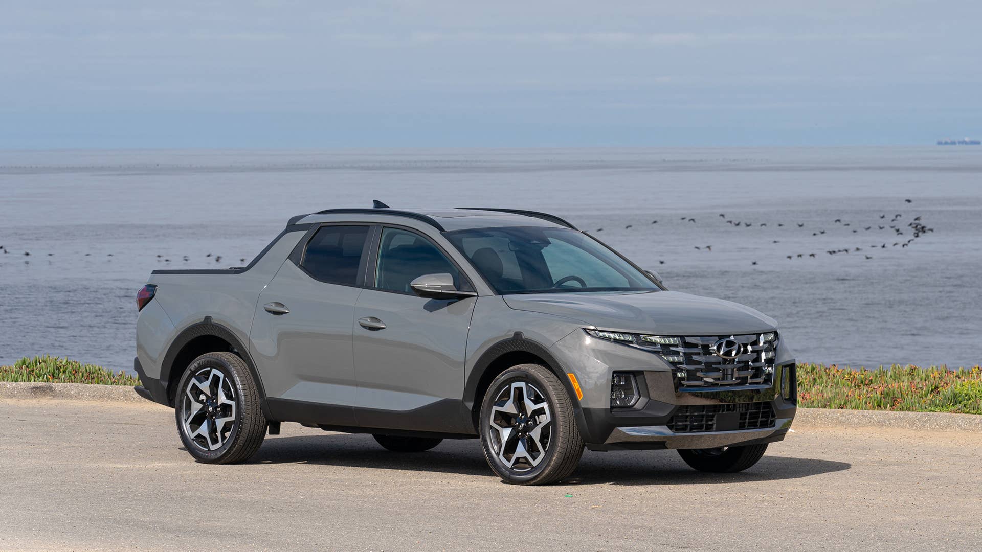 Ford Maverick vs Hyundai Santa Cruz: 2024 Comparison - Autoblog