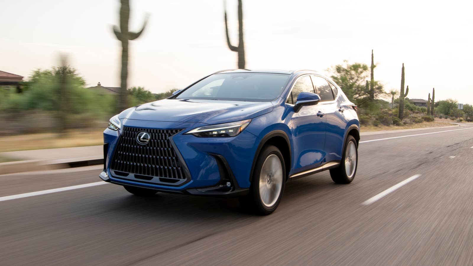 2025 Lexus NX Review: Hybrid efficiency, Goldilocks size - Autoblog