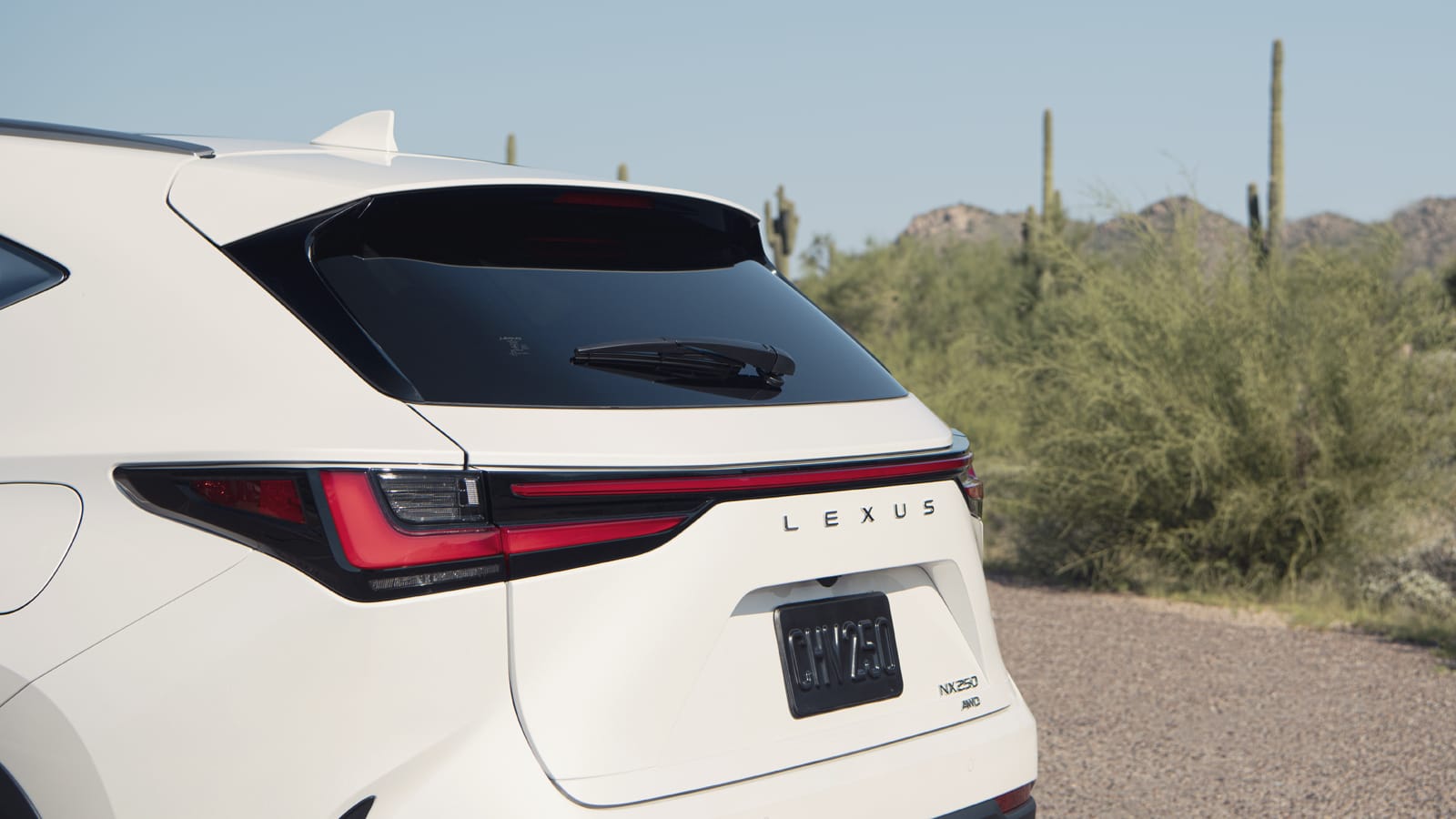 2025 Lexus NX Review: Hybrid efficiency, Goldilocks size - Autoblog