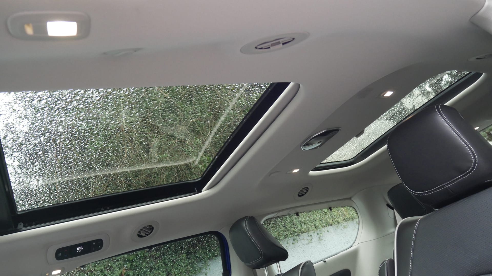 2023 Chrysler Pacifica Review: Hybrid is still the one to get, but it's ...