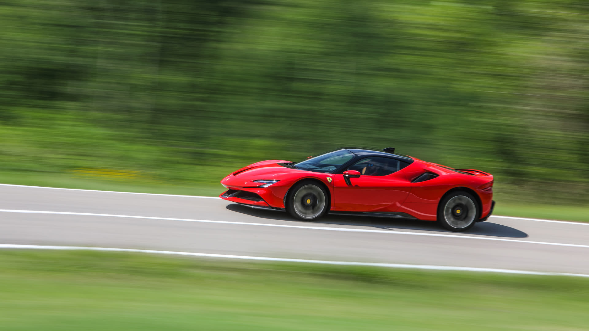 Over 600 units of the Ferrari SF90 recalled due to fire risk - Autoblog