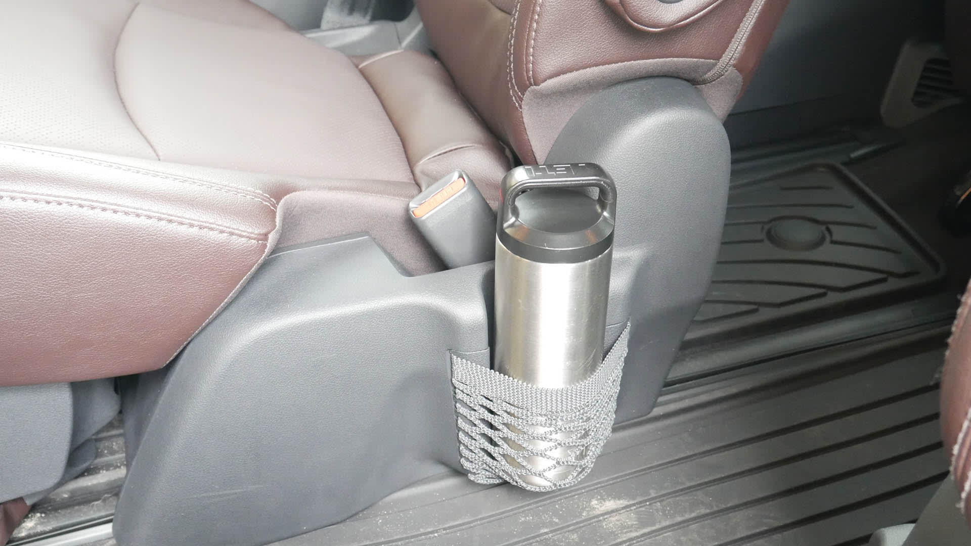 2024 Toyota Sienna Review: Still the high-mpg monster of minivans ...