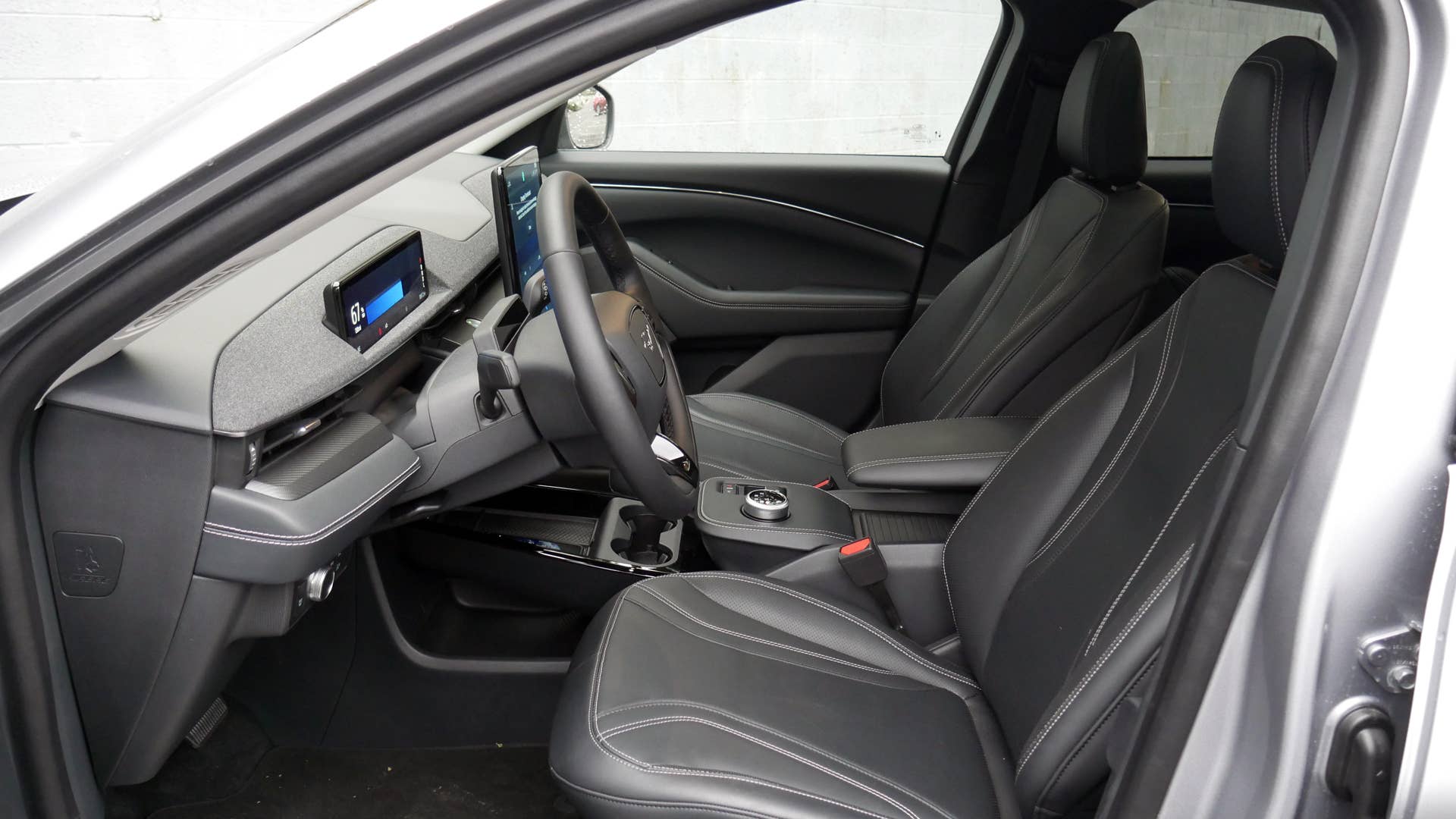2021 Ford Mustang Mach-E Review | Price, electric range, pictures, 0-60 ...