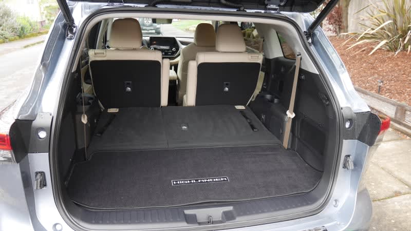 Toyota Highlander Luggage Test | How much fits behind the third row ...