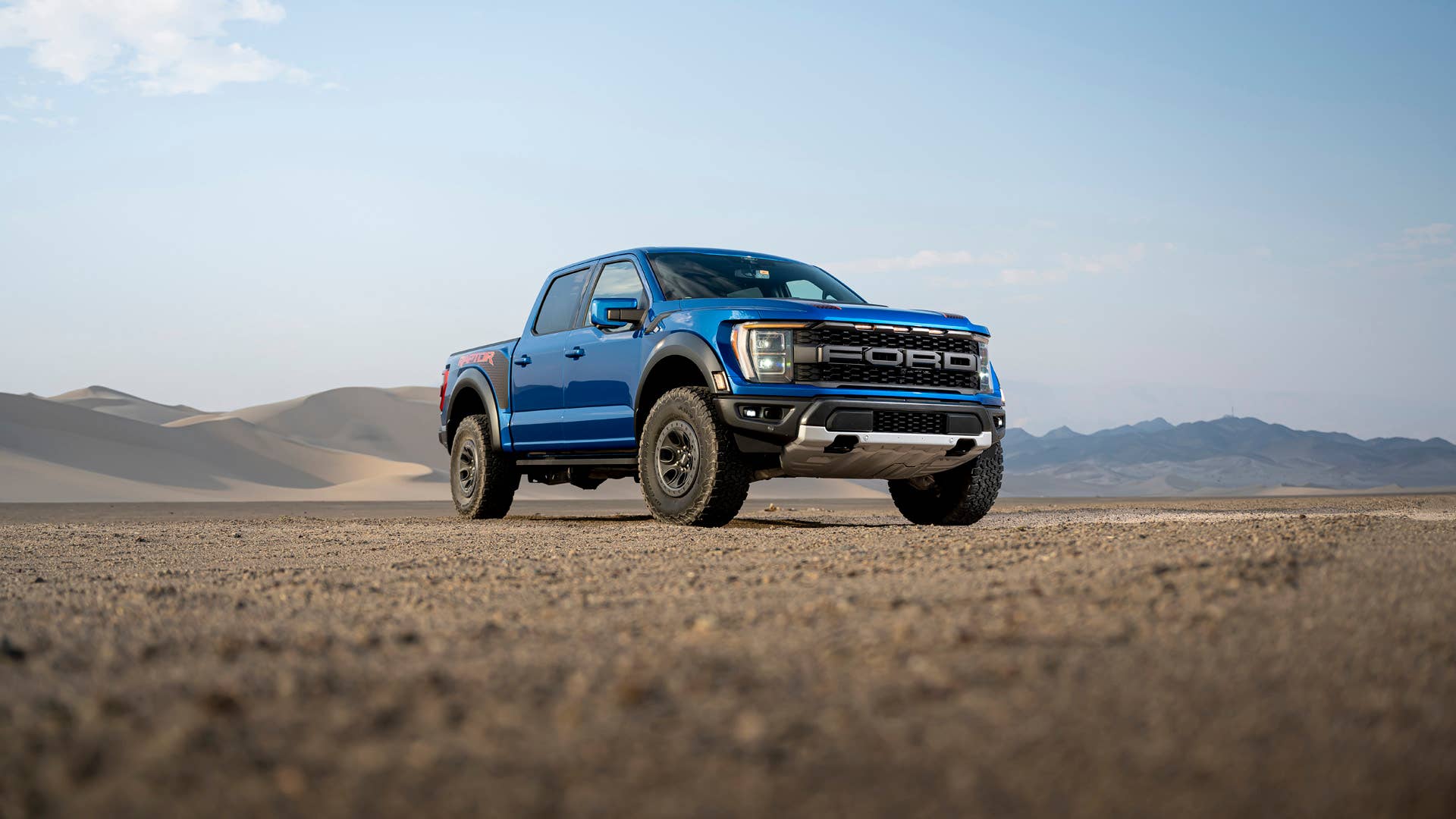 2022 Chevy Silverado ZR2 vs Ford F-150 Raptor and Ram 1500 TRX Spec ...