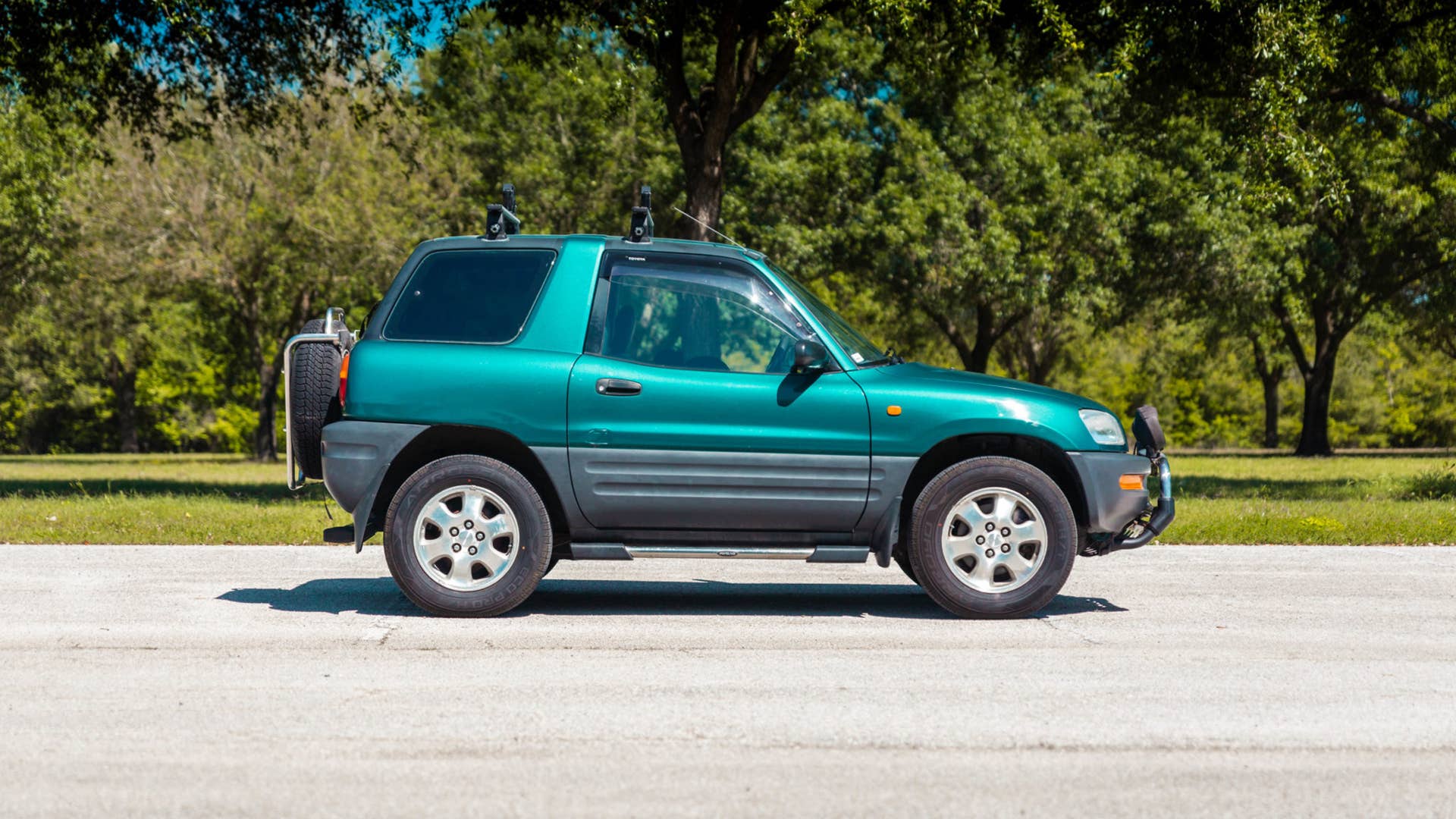 This JDM Toyota RAV4 from Bring a Trailer is your Thursday 1990s fix ...