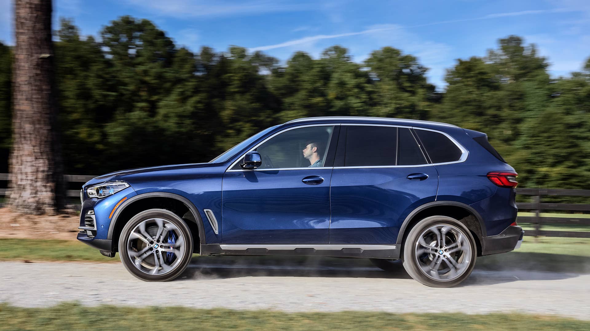 2020 BMW X5 Review & Buying Guide | Performance and tech powerhouse ...